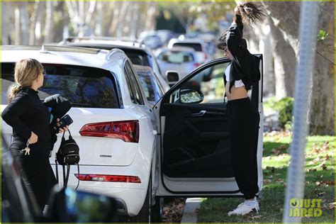 Camila Cabello Loves Doing Silly Poses For Paparazzi And We Love Her For