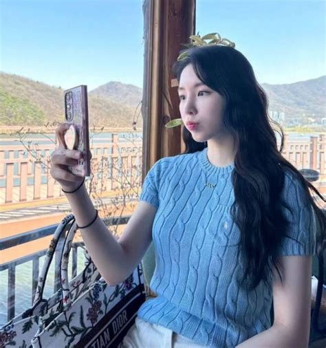 환승2 성해은 ♥정현규가 사준 450만원 명품백 들고 봄 나들이벚꽃 예쁜곳 어디든 텐아시아