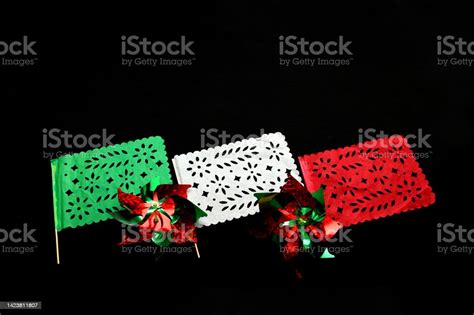 녹색 흰색 및 빨간색으로 멕시코 파티를위한 삼색 장식 장식품 독립 15 9 월과 혁명 Cinco De Mayo를 축하하기위한