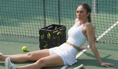 Lagi Tren Di Kalangan Artis Apa Sih Manfaat Olahraga Tenis Untuk Tubuh