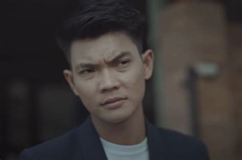 Lirik Lagu Dan Chord Berjudul Aku Bukan Jodohnya Milik Tri Suaka