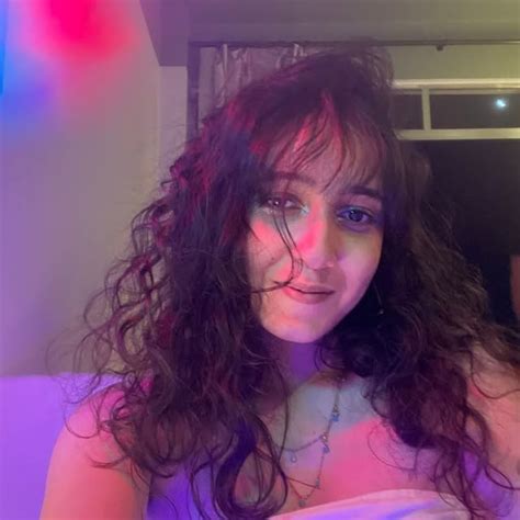 Gabriela Rosas Gabrielapinks Threads Say More