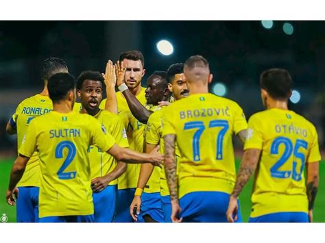Cristiano Ronaldo decide em pênalti e Al Nassr bate Al Taee pelo
