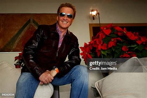 Emmanuel Mexican Singer Photos And Premium High Res Pictures Getty Images