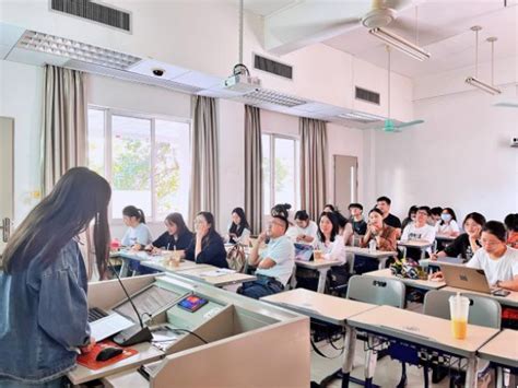 研究生论坛简报 经济贸易学院