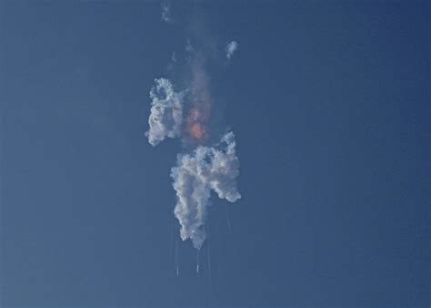 Spacex Launches Most Powerful Rocket In History In Explosive Debut