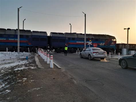 ТӨМӨР ЗАМЫН ГАРАМ ДЭЭР ХӨДӨЛГӨӨНИЙ АЮУЛГҮЙ БАЙДЛЫГ ХАНГАХ ХЯНАЛТ