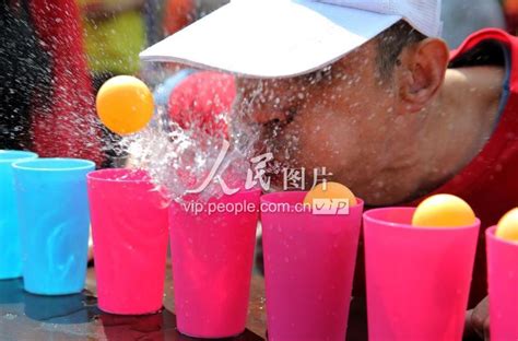 连云港：残疾人趣味运动会乐翻天 人民图片网