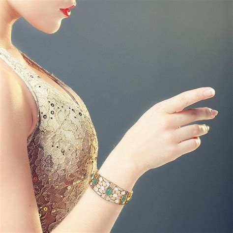 Emerald And Rose Cut Diamond Cuff Bracelet With Grill Pattern In 18k