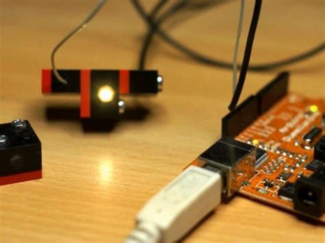 Brickduino ¿puede Haber Algo Más Geek Que Unir Lego Y Arduino