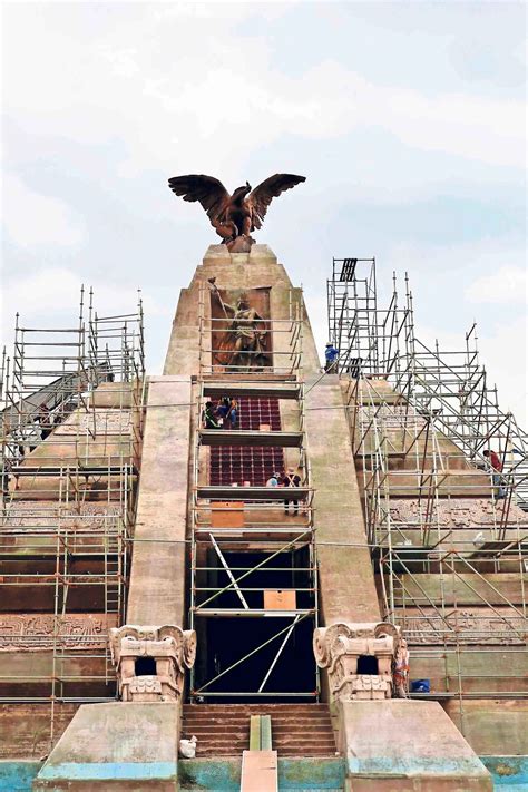 Avanza 90 Restauración En El Monumento A La Raza Yahoo Noticias