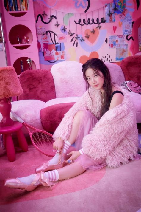 Le Sserafim Drops Gorgeous New Set Of Concept Photos For Fearless