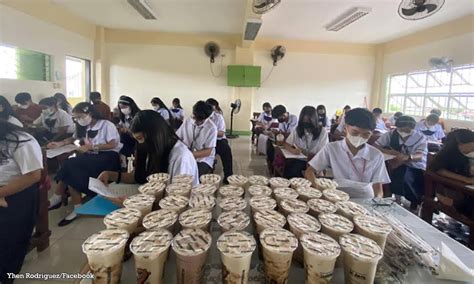 Teacher Nagpa Milk Tea Sa Exam Day Pinusuan