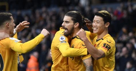 황희찬 3개월여만에 선발…울버햄프턴은 패배