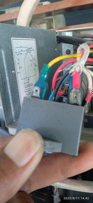 Ganti Kapasitor Fan Motor Ac