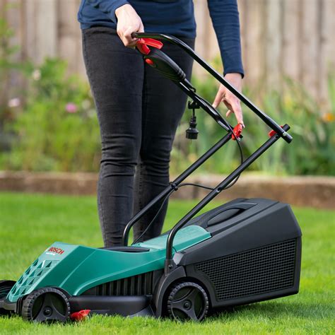 Bosch Rotak 320 ER elektromos fűnyíró 31 l fűgyűjtő kosárral 1200 W ...