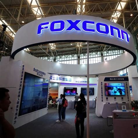 Apple Supplier Foxconn Plans To Build