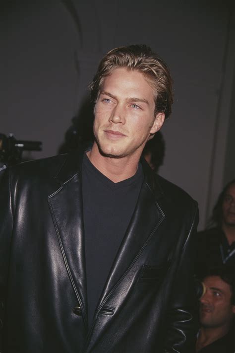 Les 14 Mannequins Hommes Les Plus Connus De Tous Les Temps Vogue France