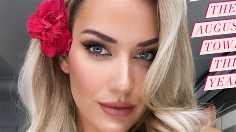 Paige Spiranacs Fandom Goes Wild In A Simple Bra And Reveals Thesneak