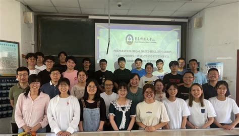 新能源材料与器件专业首次采用全英文模式完成2023届本科毕业答辩 青岛科技大学材料科学与工程学院