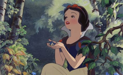 Disney Prepara Película Sobre Rosa Roja La Hermana De Blancanieves