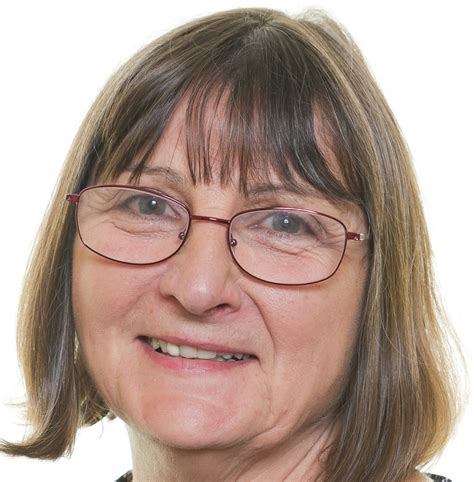 Lesley Wright Clerk To The Town Council And Responsible Finance
