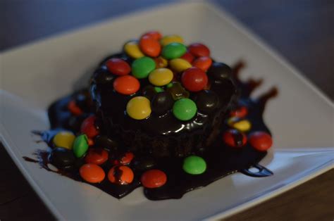 무료 이미지 식품 색깔 초콜릿 디저트 생일 케이크 착빙 단맛 케이크 꾸미기 6016x4000 157242 무료 이미지 Pxhere