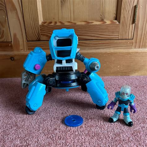 Imaginext Mr Freeze Robot Mech Suit In Wellingborough
