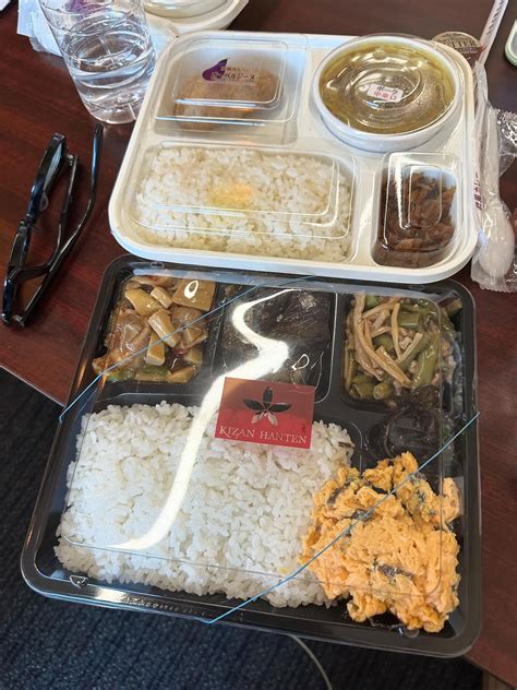 キザンとオーベルジーヌ。。the楽屋お弁当。 一番迷うやつ。。