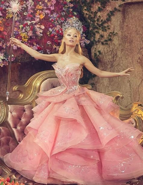 Galinda Upland Glenda The Good Witch Glinda Costume Ariana Grande