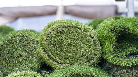 7 Mistakes To Avoid When Using Artificial Turf To Make Your Back Yard