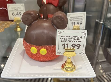 Mickey Caramel Apple 2022 The Unofficial Guides