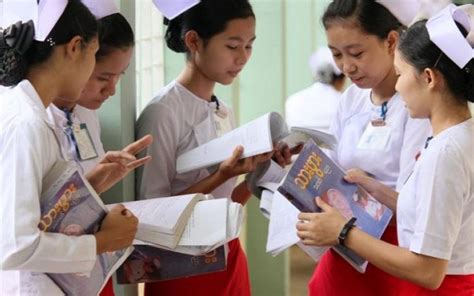 သူနာပြုသားဖွား နှင့် ဘက်စုံသားဖွား ဒီပလိုမာသင်တန်းလျှောက်လွှာများ စတင်ခေါ်ယူ Mm