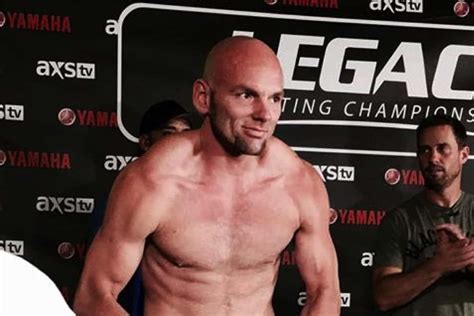 Mma Fighter Reportedly Died In Cage Was Revived By Medics