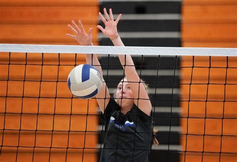 Barron Collier Volleyball Practices Ahead Of 2023 Season