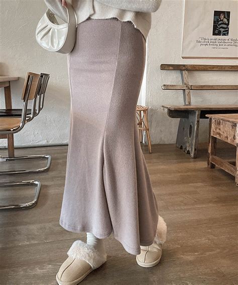 베리픽 글램포근예쁜핏 벨슨 기모 머메이드 밴딩 롱 스커트 에이블리