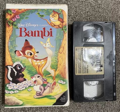 A Walt Disneys Classic Bambi Vhs Diamant Noir édition Classique Rare