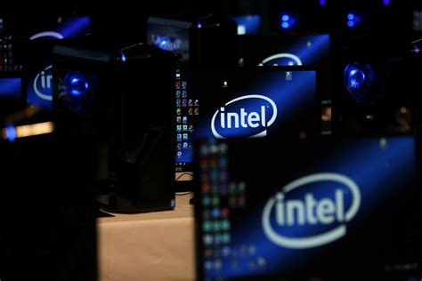 Intel S Revised Roadmap Looks Beyond 1 Nanometer Chips