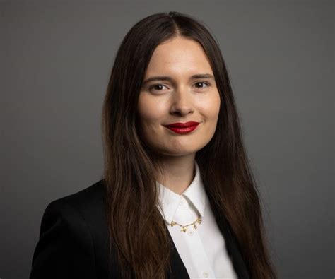 Ysabeau Middleton Advocate At Axiom Advocates