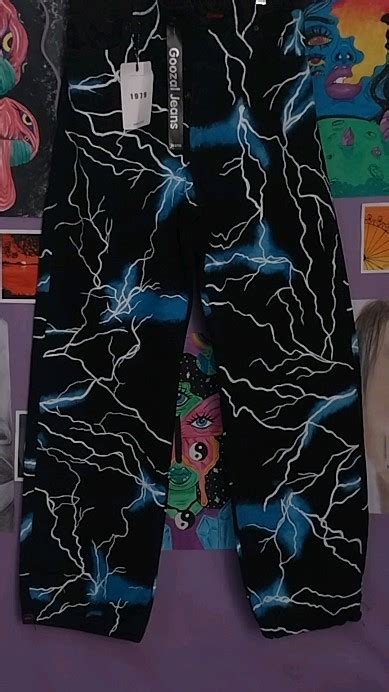 ‎کاستوم سازی لباسنقاشی روی پارچه‎ ‎کجا همچین چیزی دیدی ؟؟😏 نقاشی و