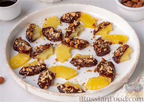 Рецепт: Консервированные ананасы в шоколаде, с орехами на RussianFood.com