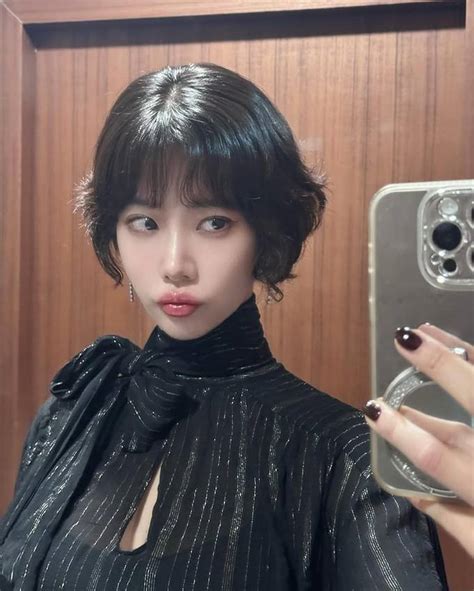 패션엔 클라라 9등신 숏컷 여신 더 작아진 얼굴 2024 숏컷 헤어 스타일 Atoz