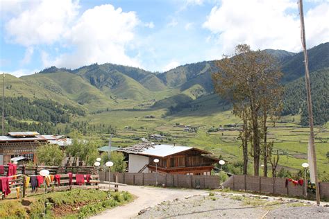 Phobjikha Valley Bhutan Acorn Tours And Travel