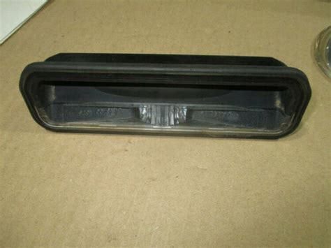 Кнопка открывания крышки багажника BM5119B514AD 1834376 Форд Фокус 3 ...