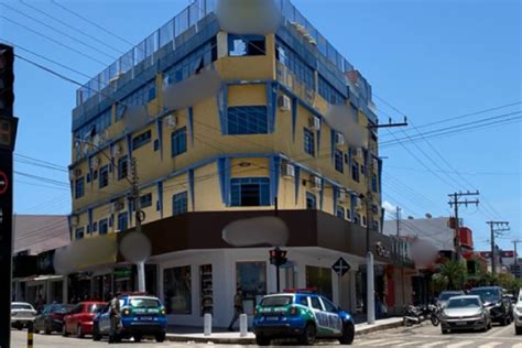 Polícia investiga queda de mulher do 3º andar de hotel em Goianésia