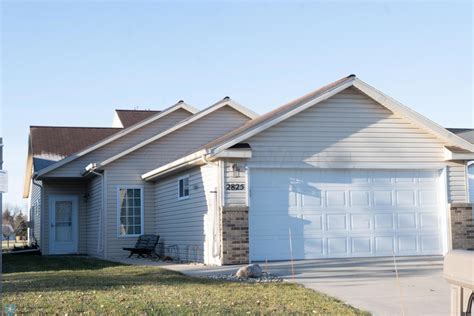 2825 35th St S Moorhead Mn 56560