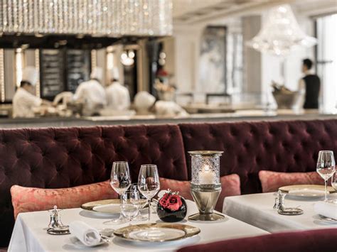 Caprice Bar 香港中環的餐廳