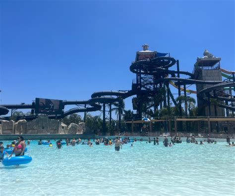 Six Flags Hurricane Harbor In Los Angeles La Dreaming