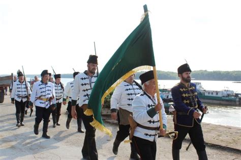 Възстановка `Слизането на Ботевата чета на дунавския бряг` се състоя в Русе