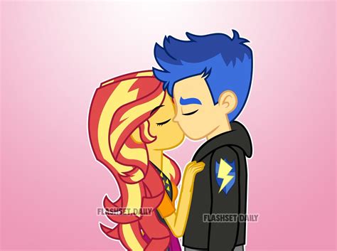 Sunset Shimmer And Twilight Sparkle Kiss